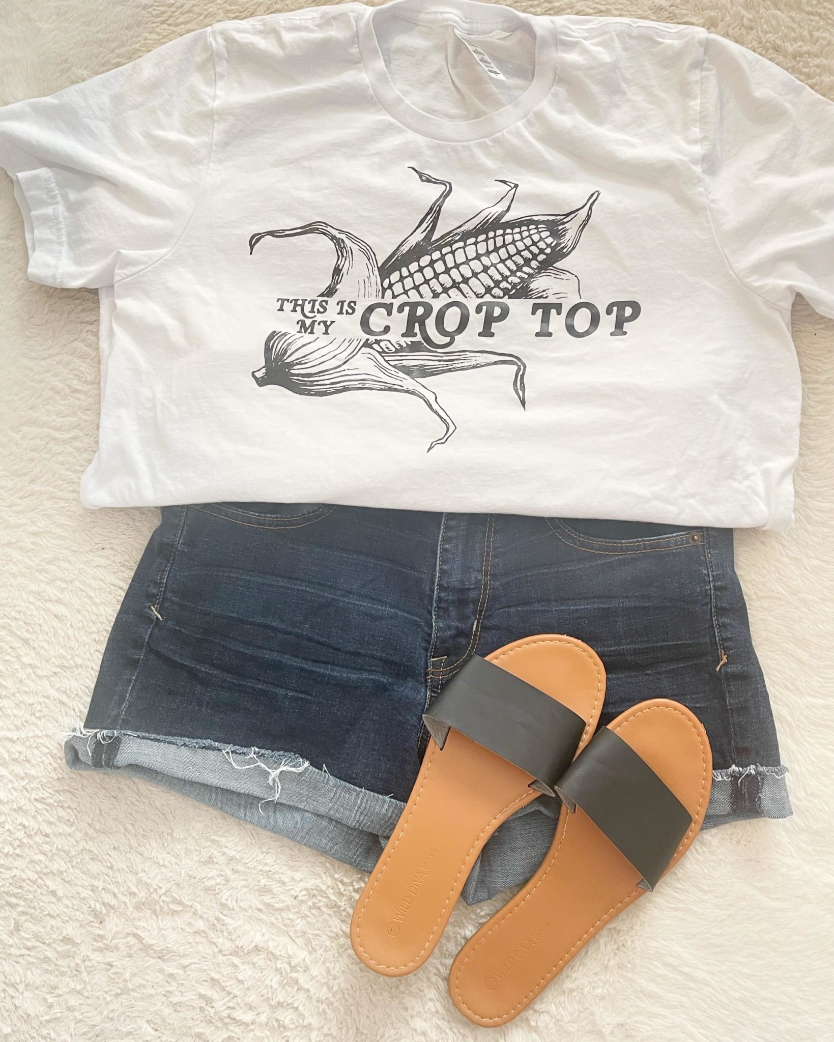 The Best 10 Essential Tees For Summer - The Curated Farmhouse